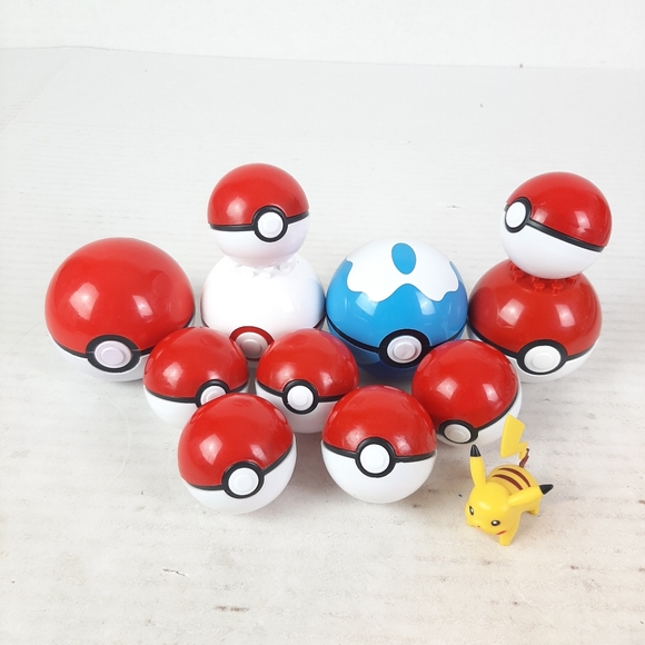 Toys | Lot Of 11 Empty Plastic Pokemon Pokeballs And One Pikachu Figure ...